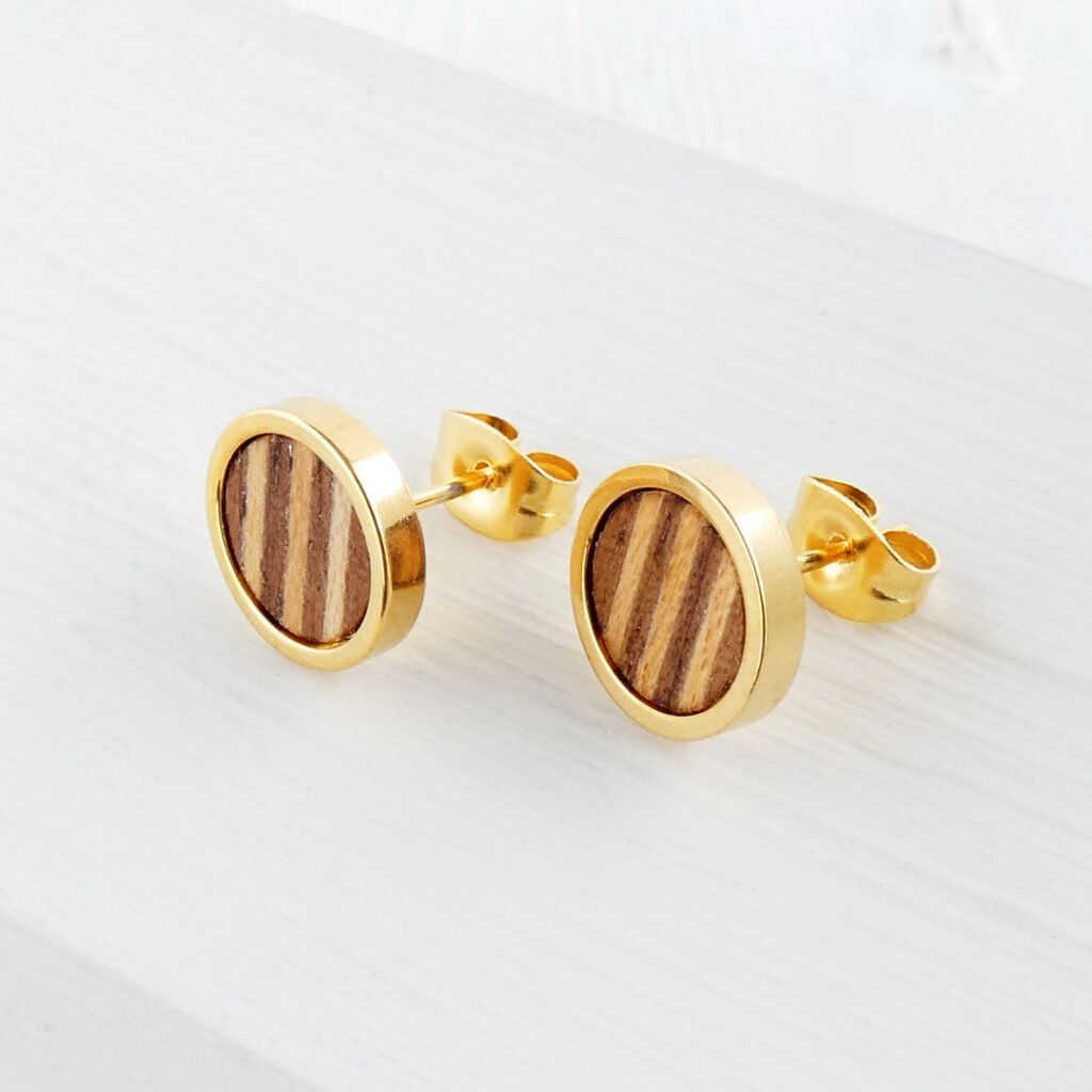 Pendientes de rayas de madera y acero inoxidable